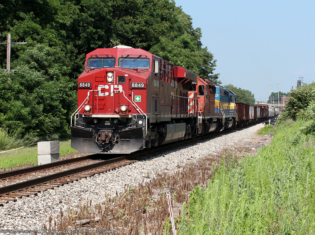 CP 8849 leads 199 through Westfield.